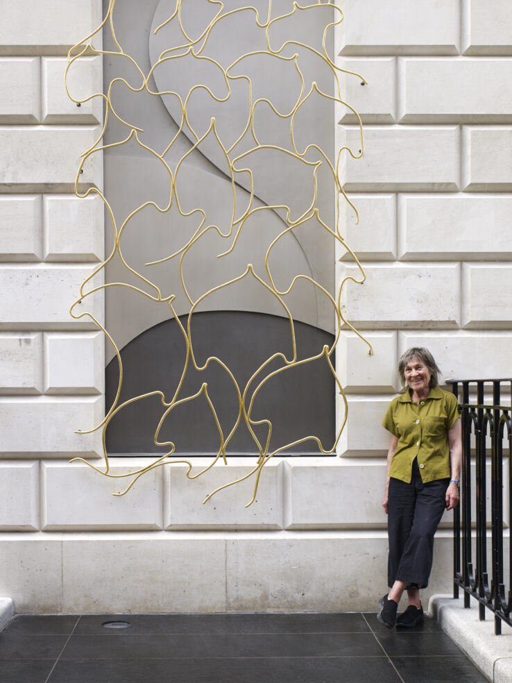 Alison Wilding's 'Swarm': A New Landmark at No.1 Grosvenor Square